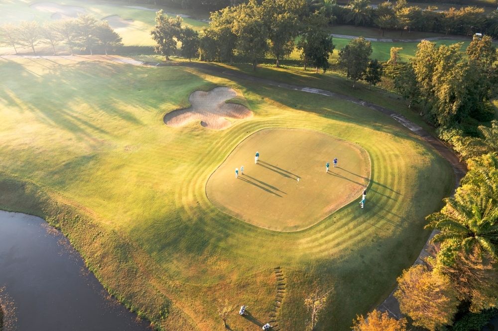 Super Golf League vs. PGA Tour